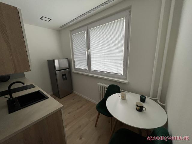 Prenájom bytu spolubývanie Bratislava - Vrakuňa Bratislava II
